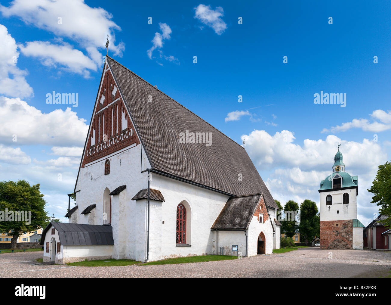 Porvoo Cathedral (Porvoon tuomiokirkko) with the separate bell tower to ...