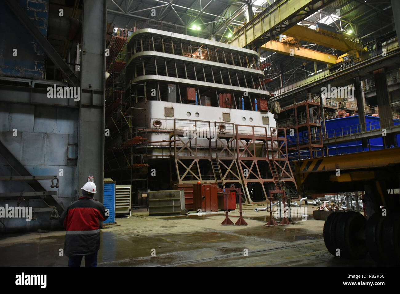 Construction of Russian cruise ship of the PV300VD project at the ...
