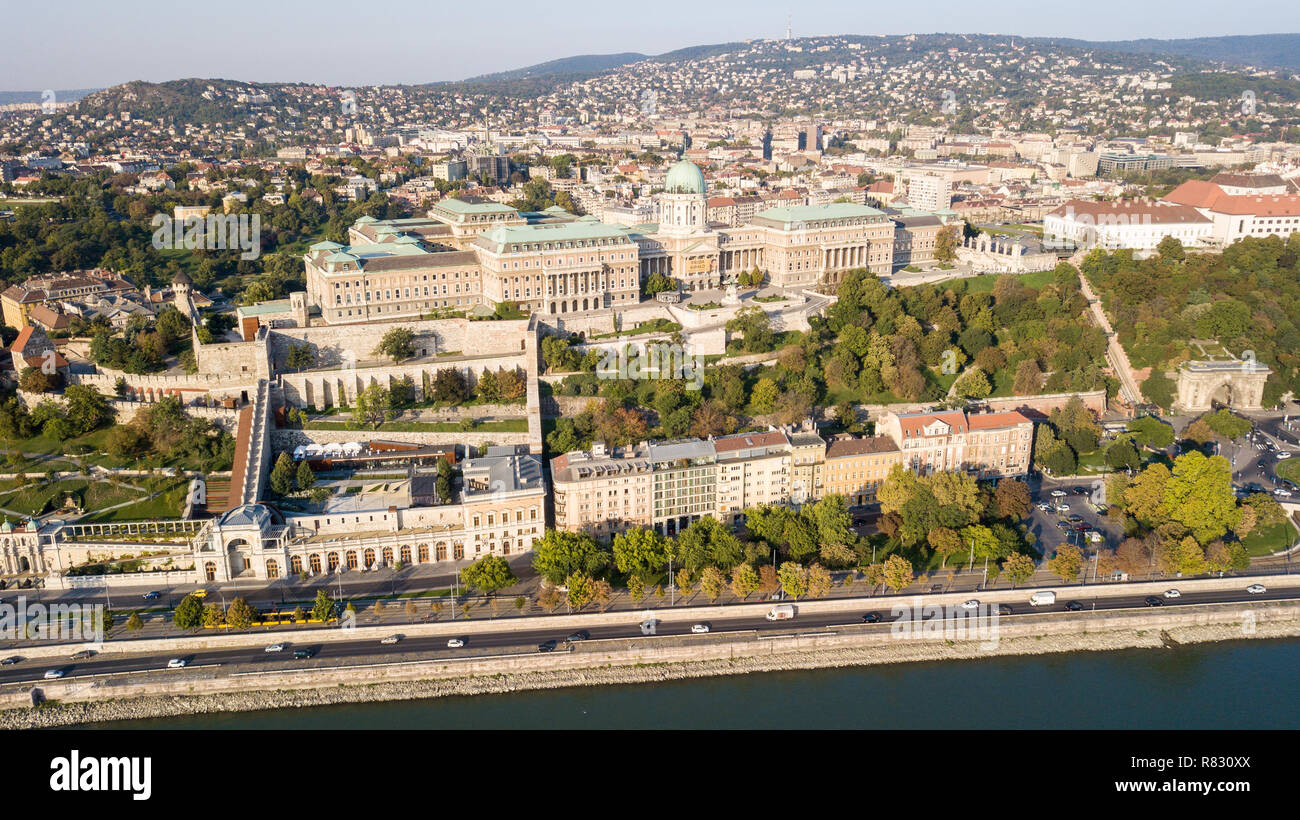 Budavari palota hi-res stock photography and images - Alamy