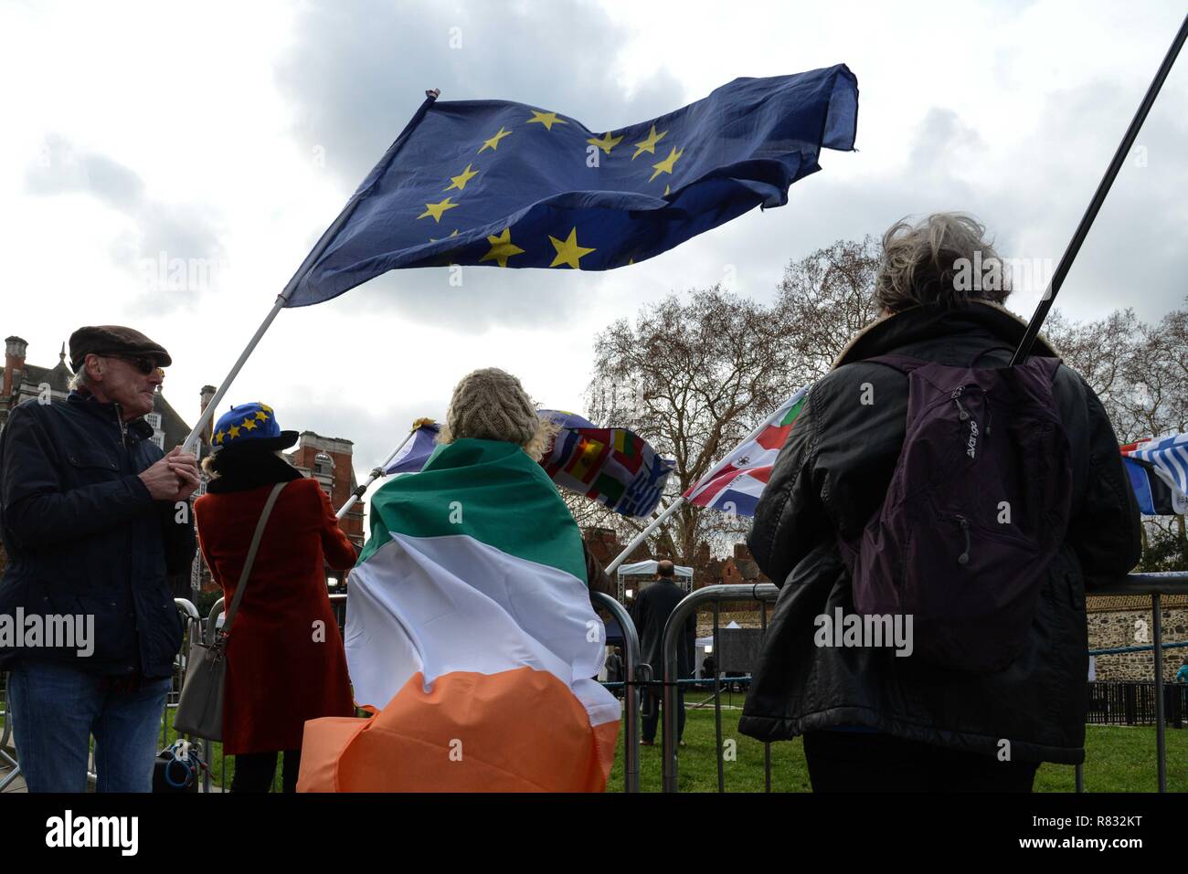 1922 committee announced hi-res stock photography and images - Alamy