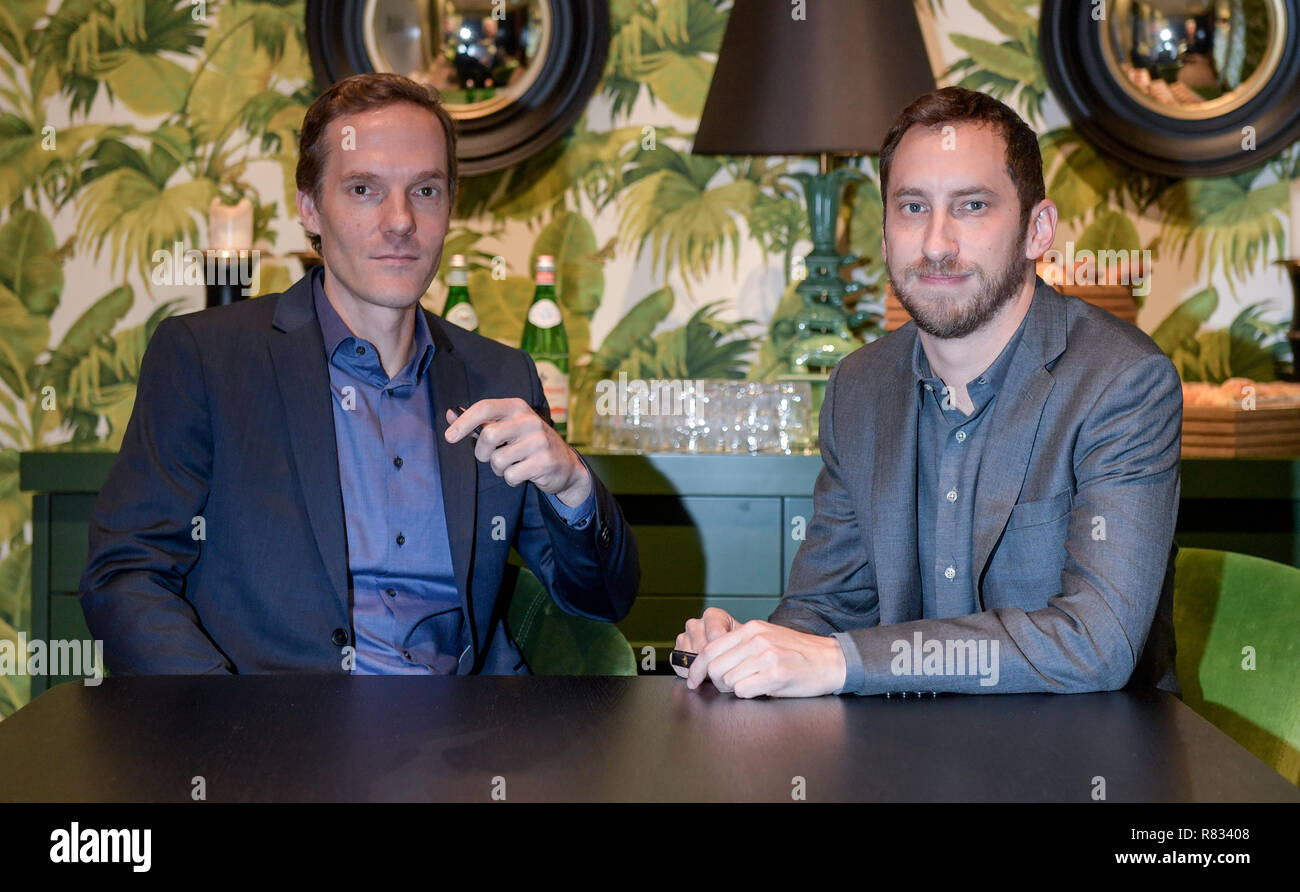 Juul hi-res stock photography and images - Alamy