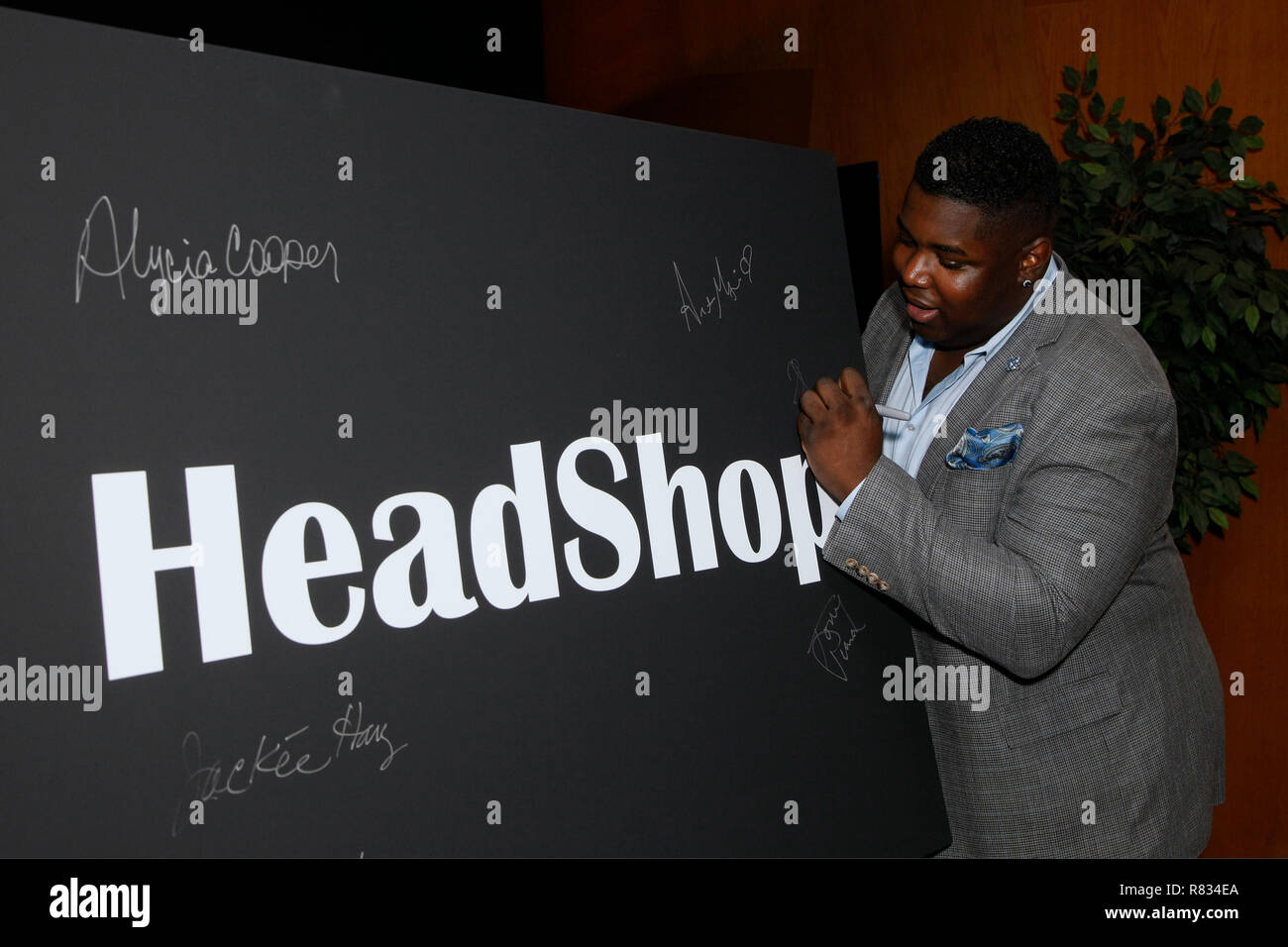 Beverly Hills, CA. 11th Dec, 2018. Jacob Lusk attends the HeadShop ...