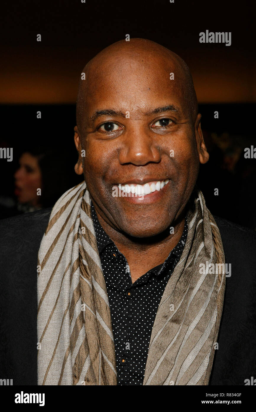 Beverly Hills, CA. 11th Dec, 2018. Nathan East attends the HeadShop ...