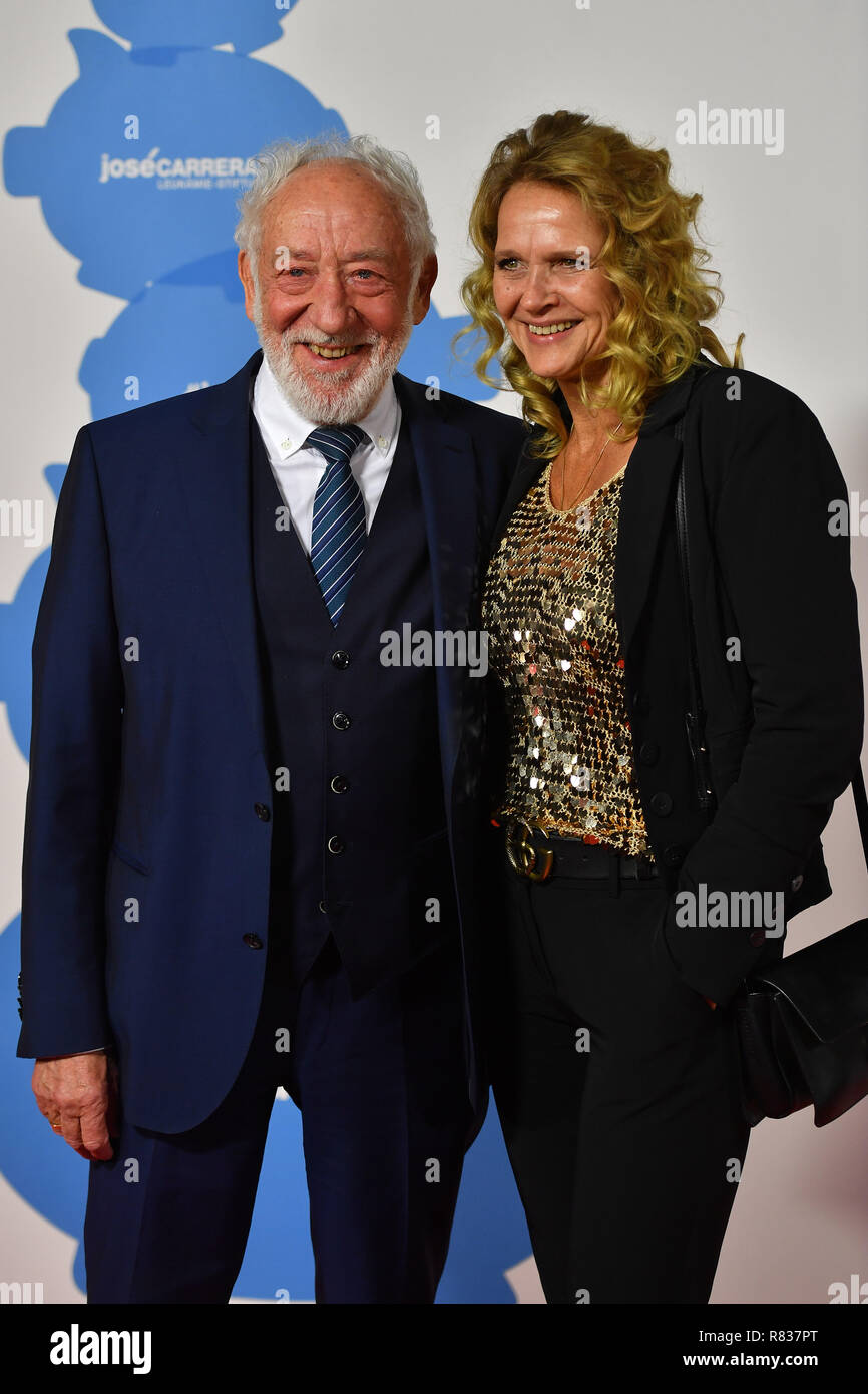 Munich, Deutschland. 12th Dec, 2018. Dieter HALLERVORDEN (comedian ...