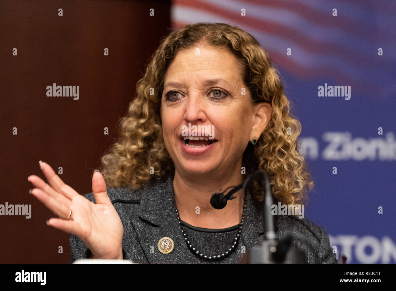Debbie wasserman schultz hi-res stock photography and images - Alamy