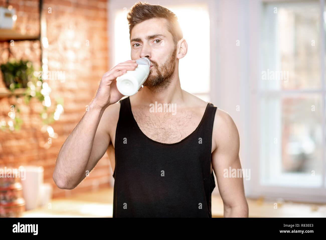 Muscle milk bottle hi-res stock photography and images - Alamy