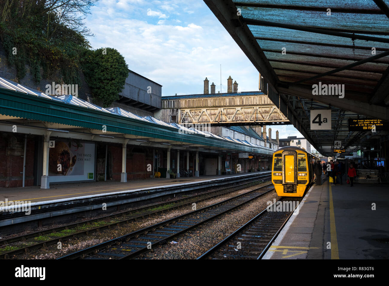 train station in the UK Stock Photo - Alamy
