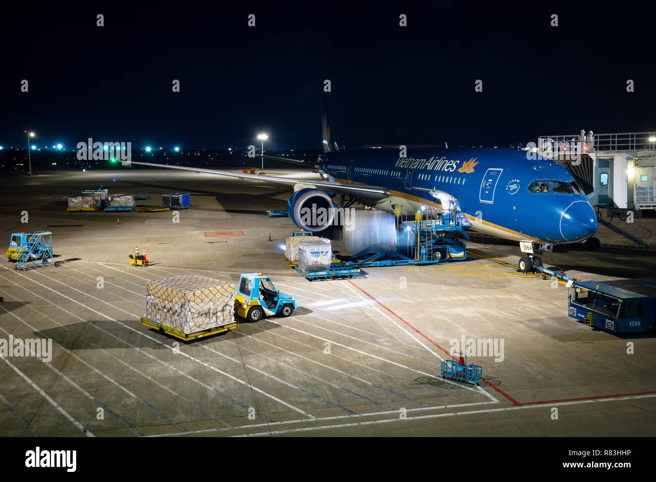 Flight preparation hi-res stock photography and images - Alamy