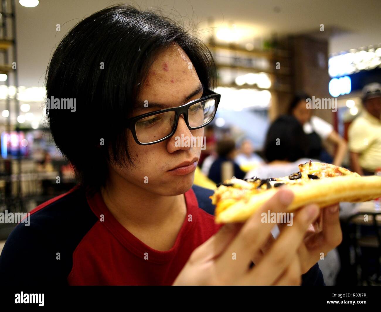 Filipino teen hi-res stock photography and images - Alamy