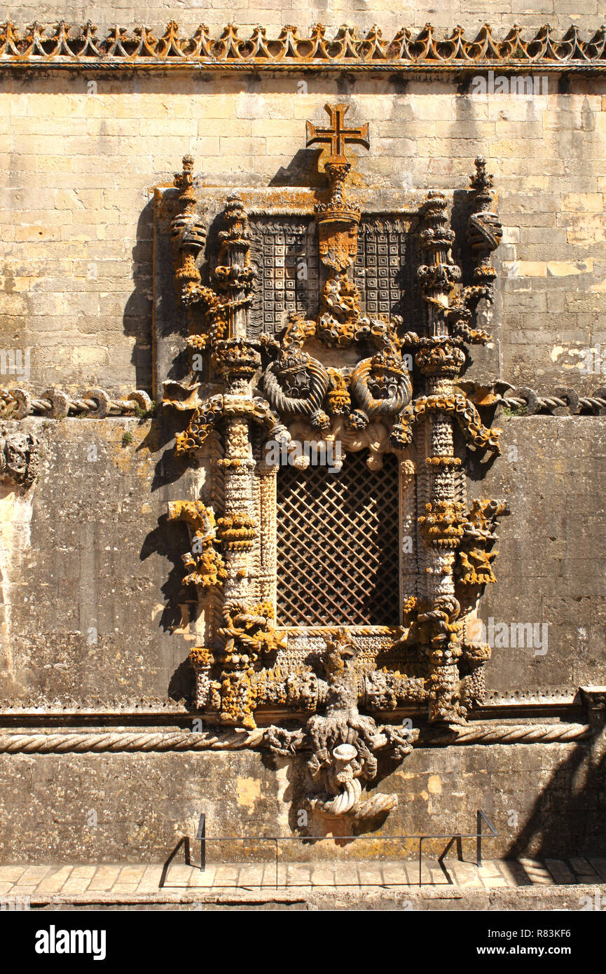 Ancient window in manueline style in Tomar, Portugal Stock Photo - Alamy