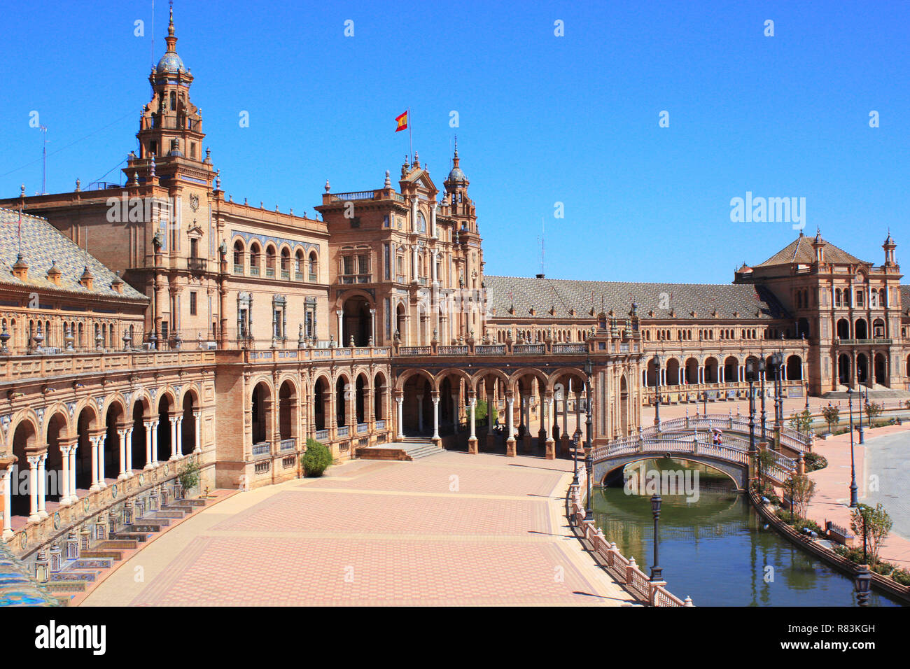 Español sevilla hi-res stock photography and images - Alamy