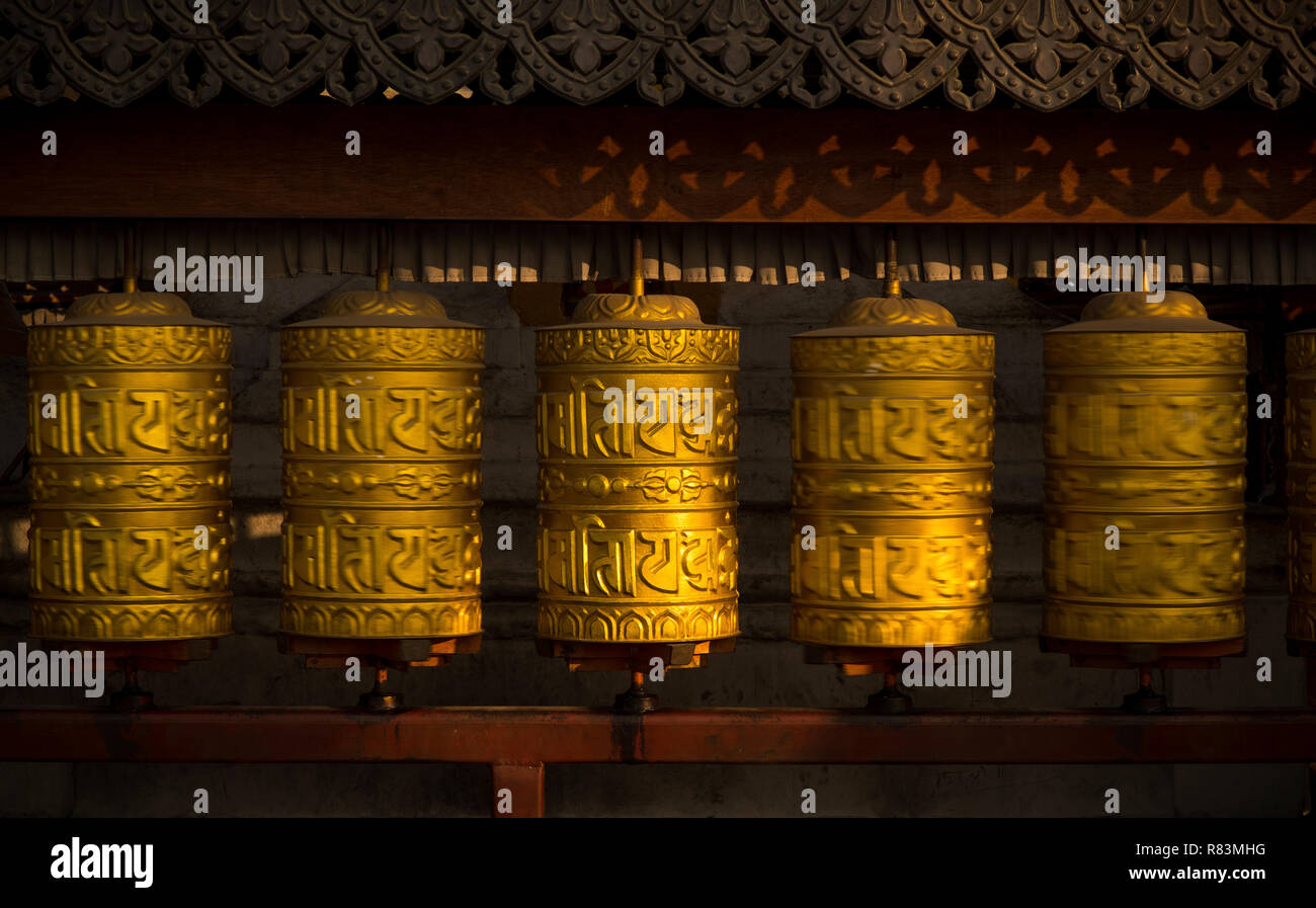 Rotating prayer wheels at swayambhunath temple hi-res stock photography ...