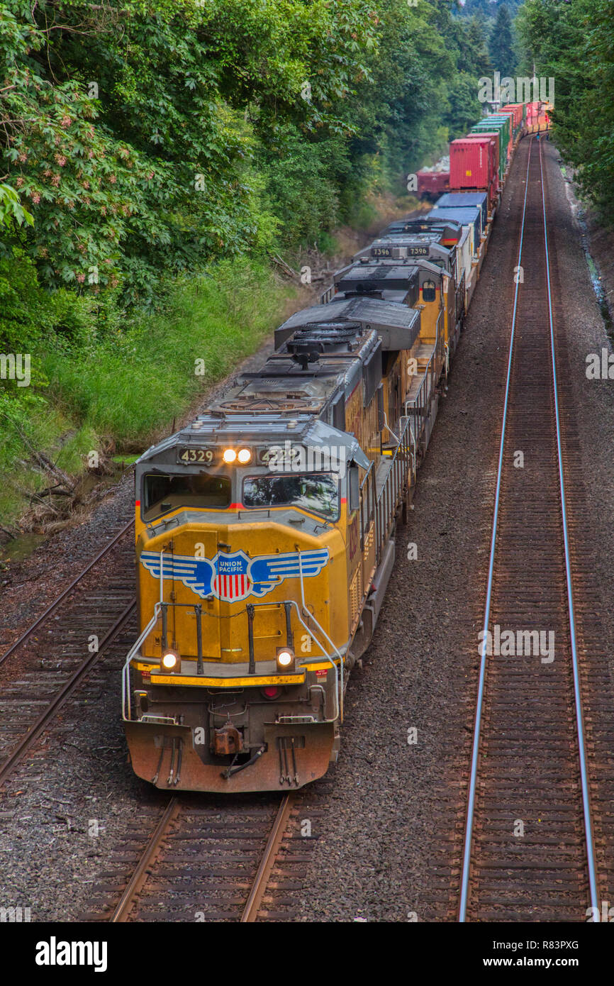 Tacoma rail hi-res stock photography and images - Alamy