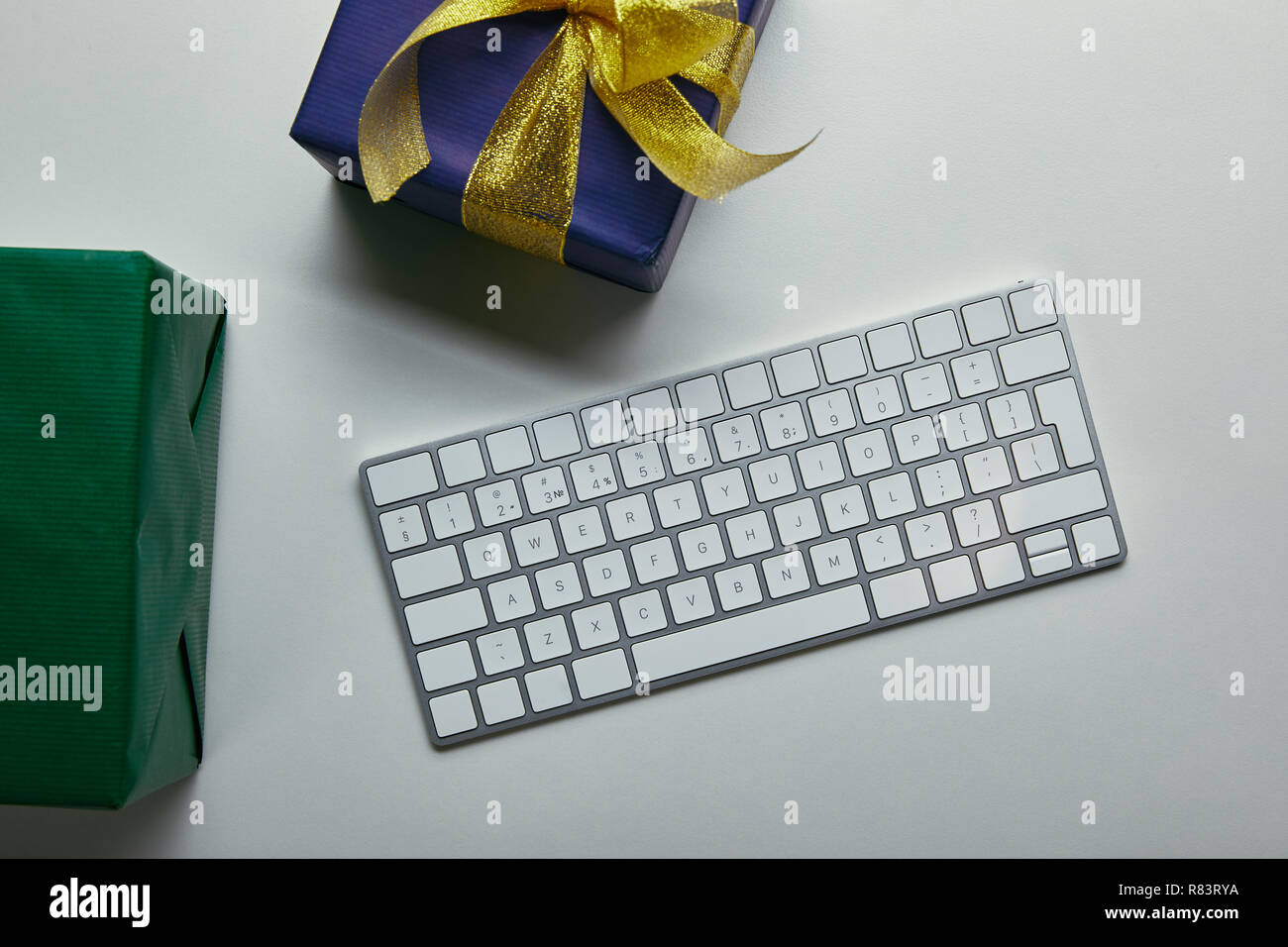 Grey keyboard buttons hi-res stock photography and images - Alamy