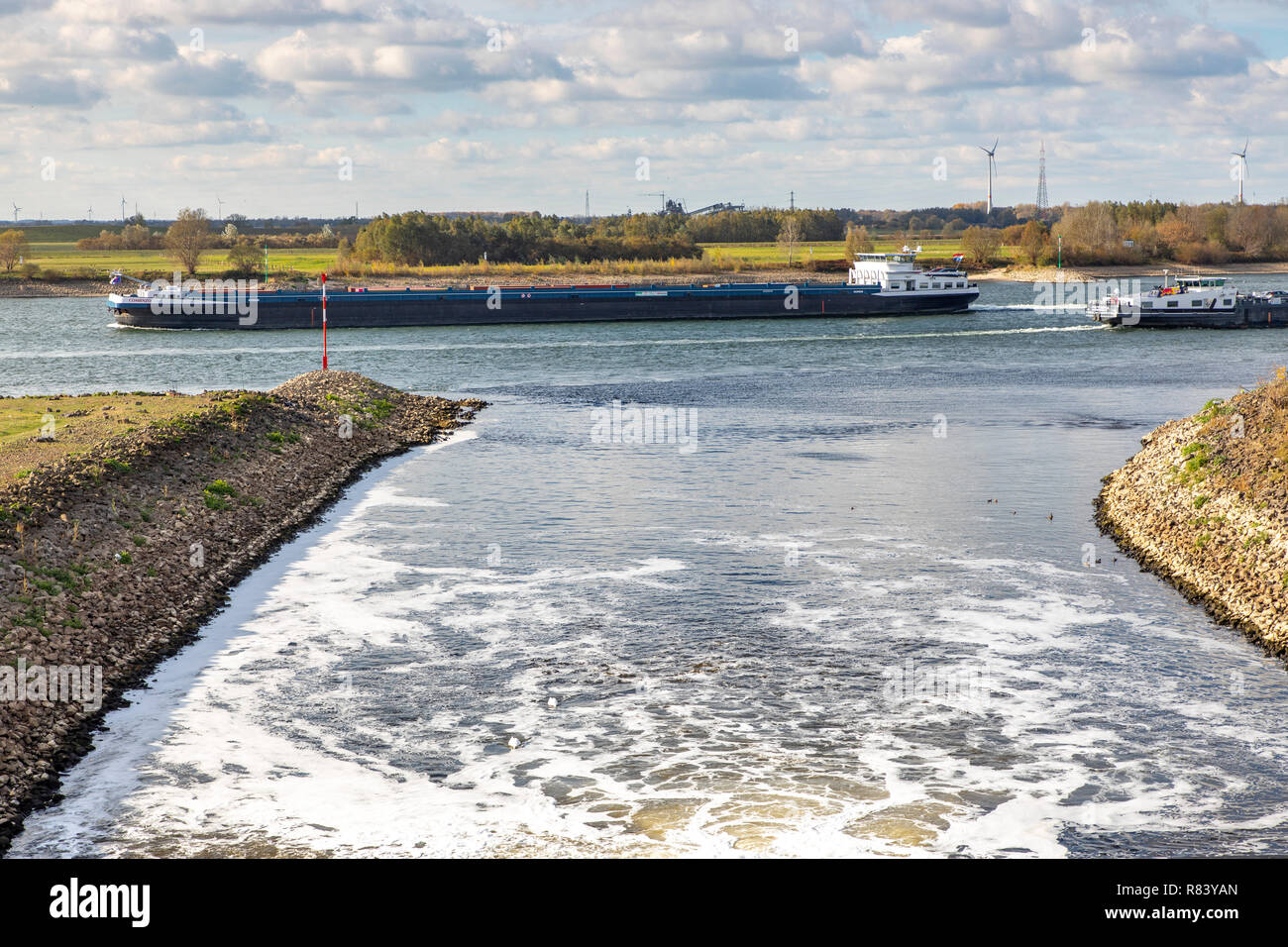 The mouth of the river Emscher in the Rhine near Dinslaken, next door ...