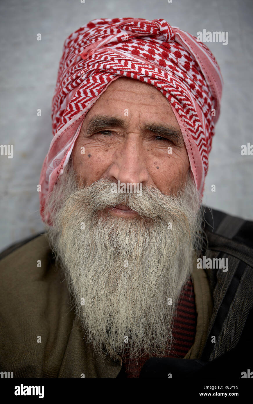 Yazidi man hi-res stock photography and images - Alamy