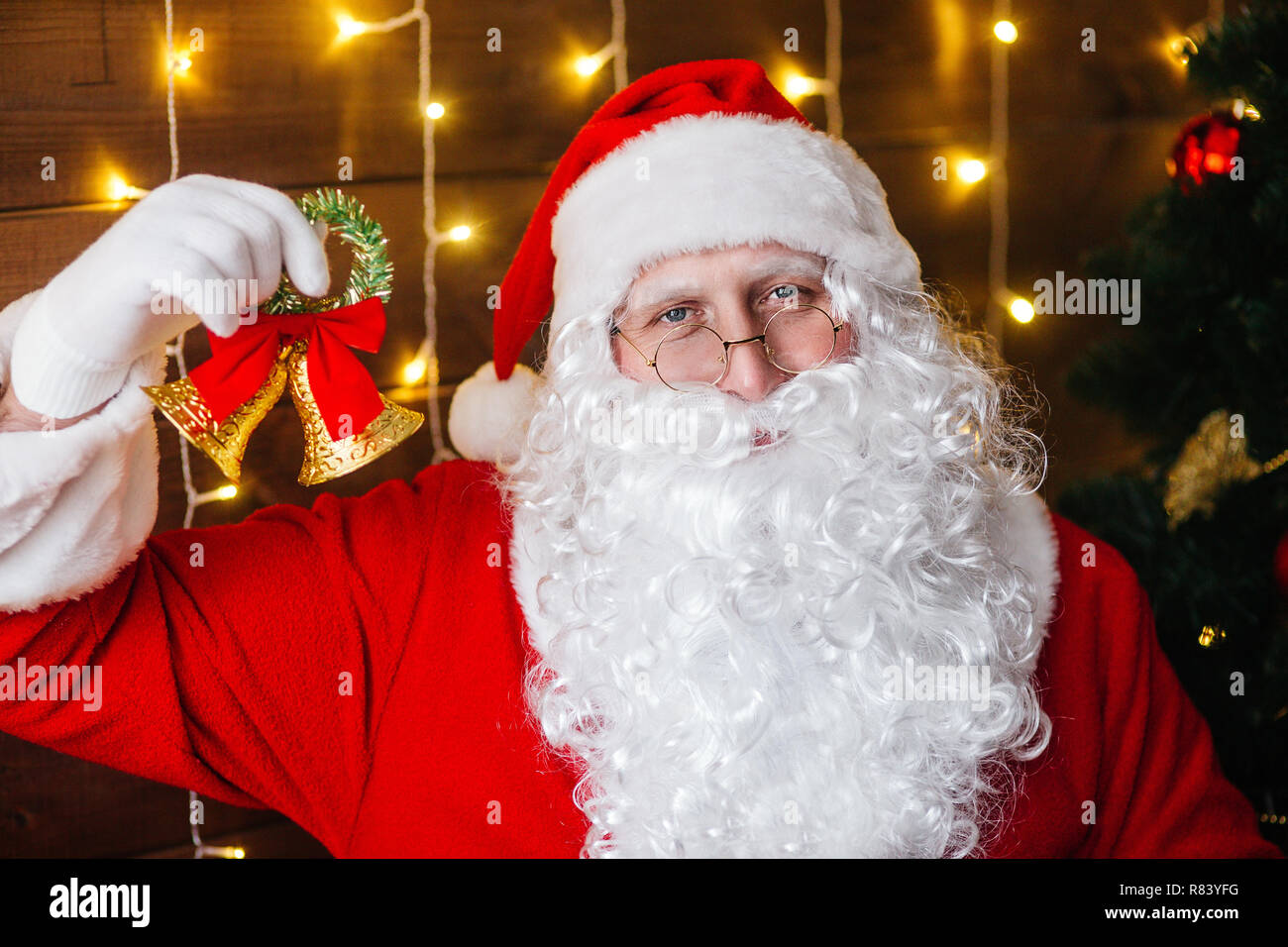Hand bell ringing christmas hi-res stock photography and images - Alamy