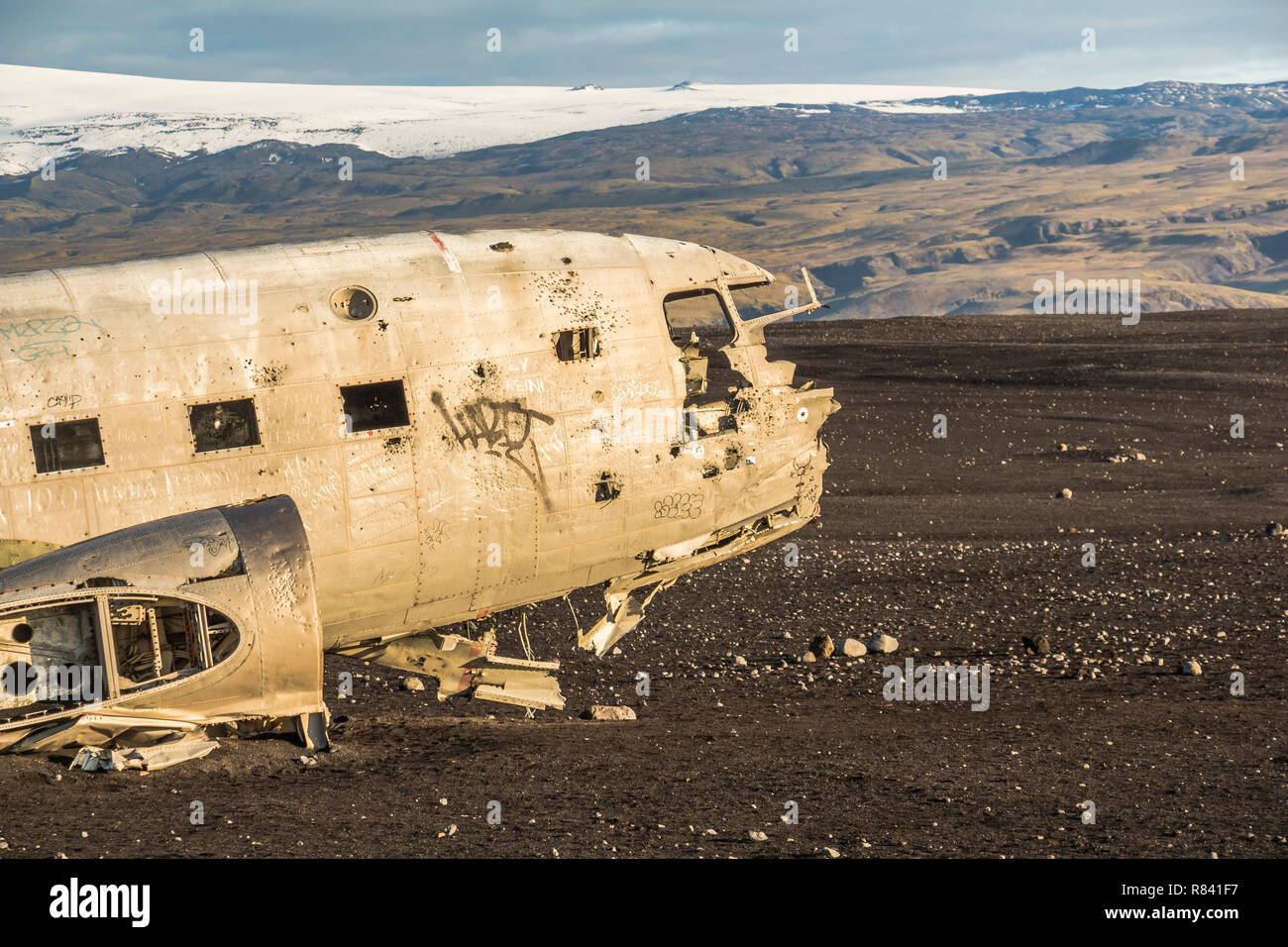 Broken aircraft in water hi-res stock photography and images - Alamy
