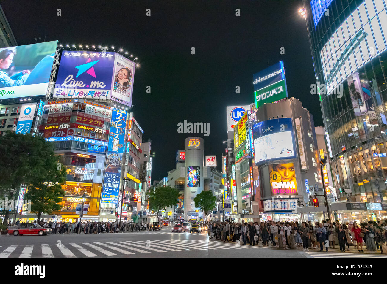 Pedestrians crosswalk at Shibuya district in Tokyo, Japan. Shibuya ...