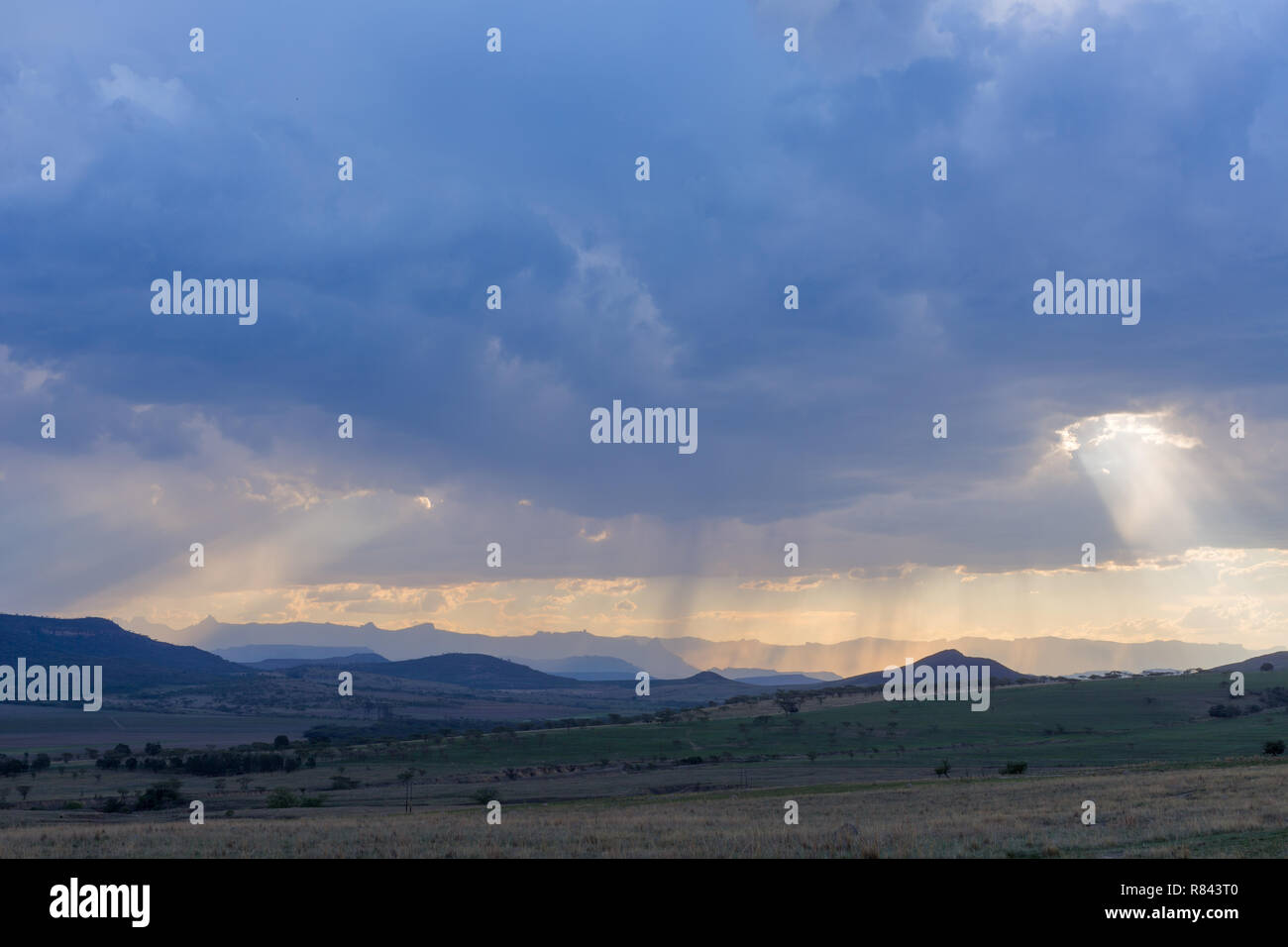 Light through the clouds hi-res stock photography and images - Alamy