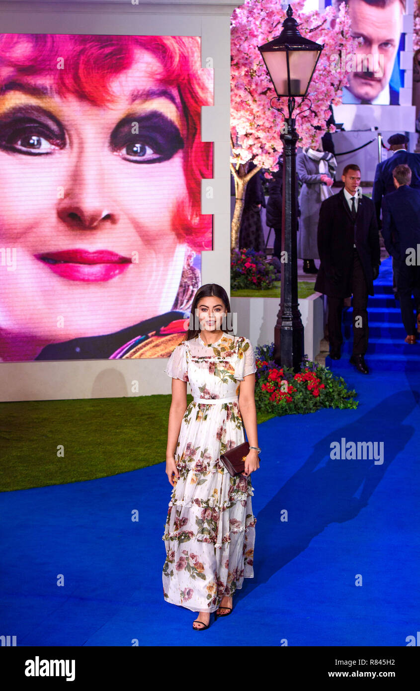 Showbiz Poppins High Resolution Stock Photography and Images - Alamy