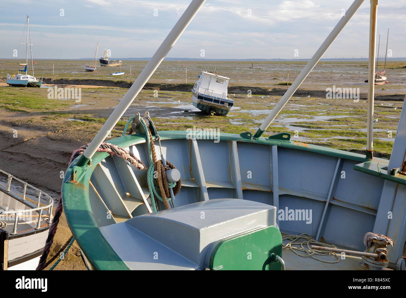 Cockle boats leigh on sea hi-res stock photography and images - Alamy