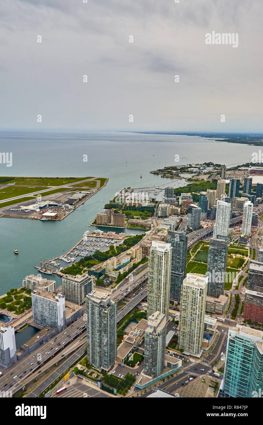 Breathtaking aerial view of Toronto downtown from the high altitude ...
