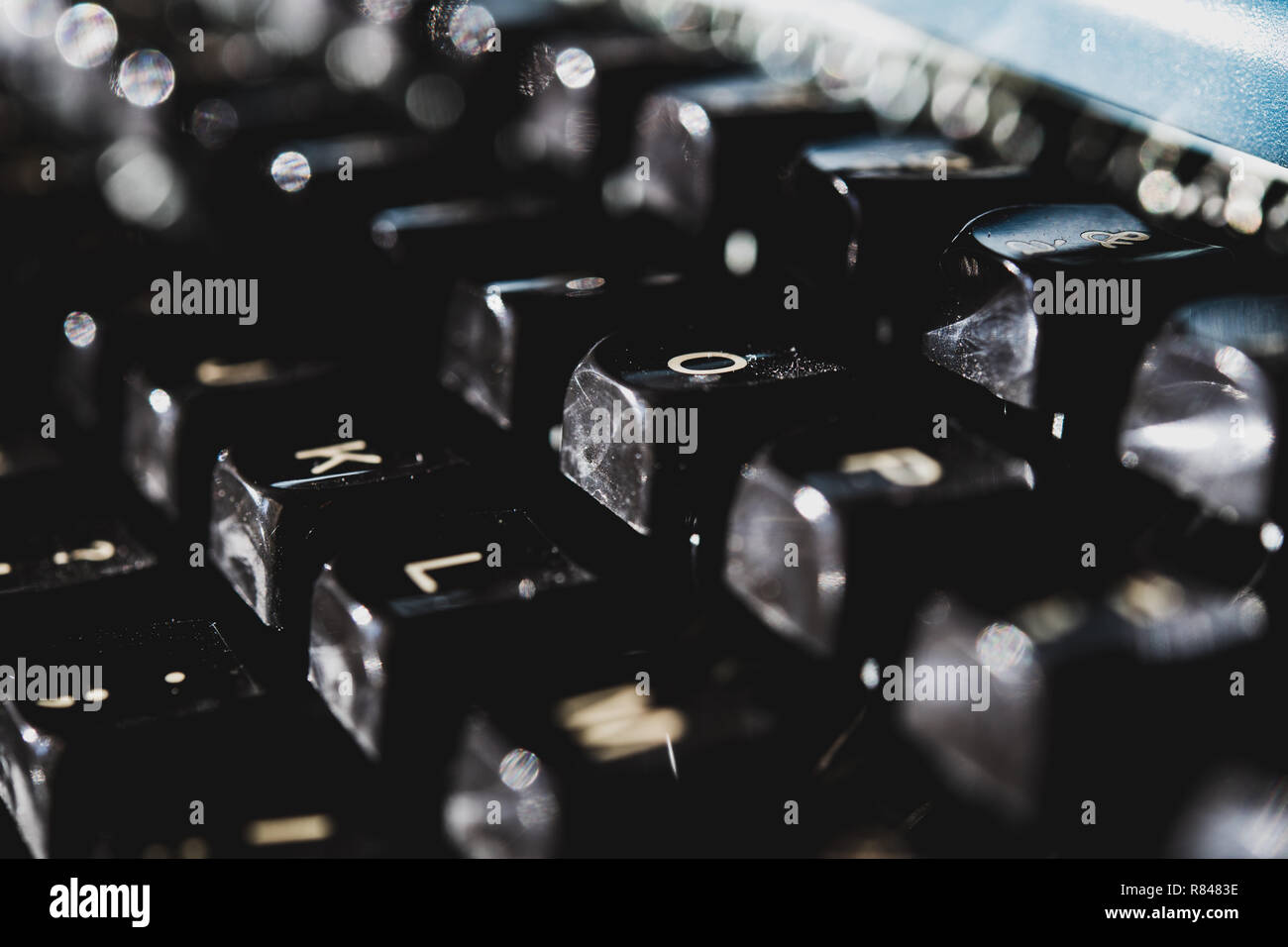 Vintage typewriter keyboard letters hi-res stock photography and images ...