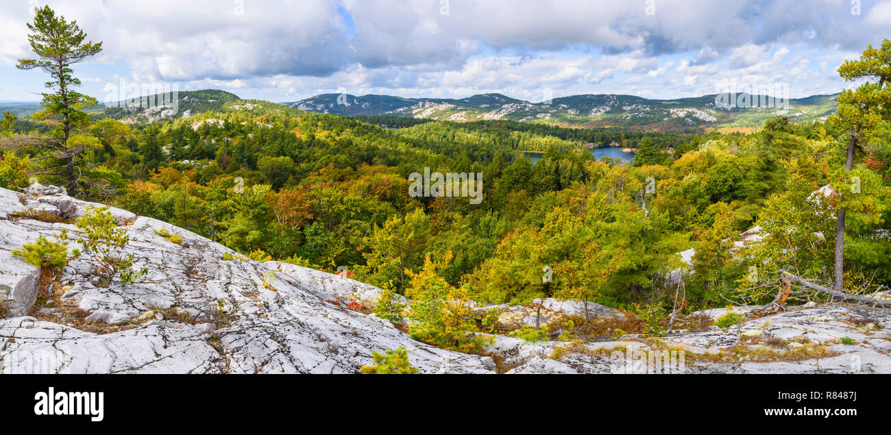White quartzite outcrops, La Cloche Silhouette Trail, Killarney ...