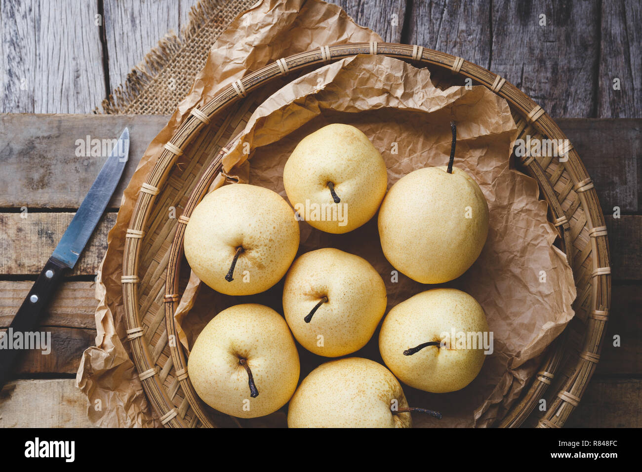 Fresh Asian pears Stock Photo - Alamy