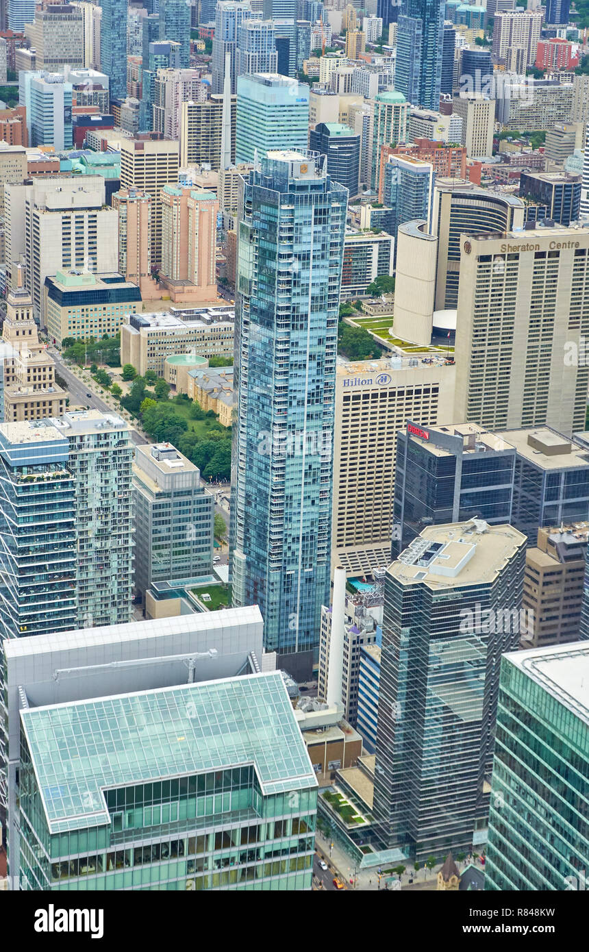 The glass floor of the cn tower in toronto hi-res stock photography and ...