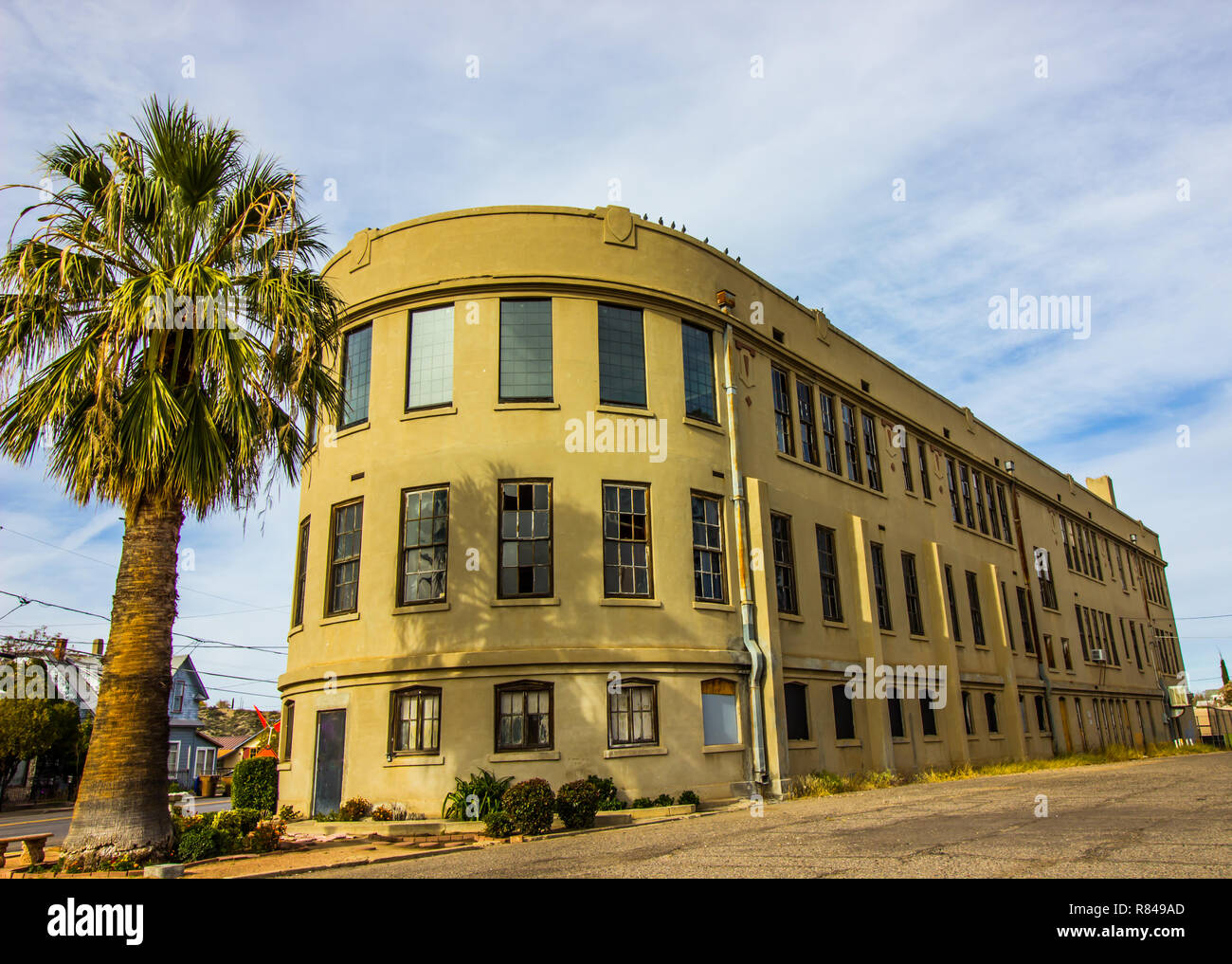 Three Story Building High Resolution Stock Photography and Images - Alamy
