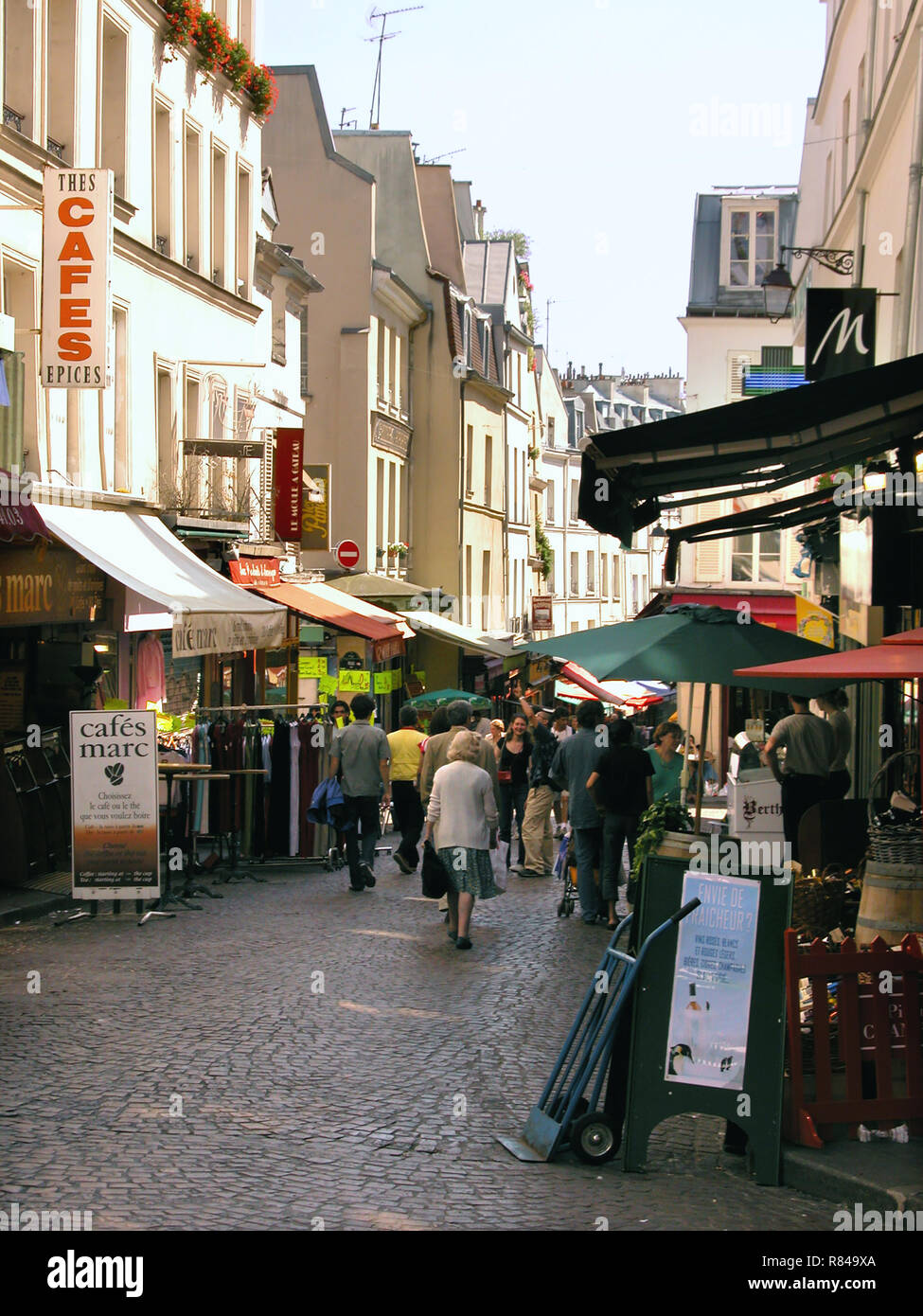 Rue Mouffetard: pedestrianised street market near Square Vermenouze ...