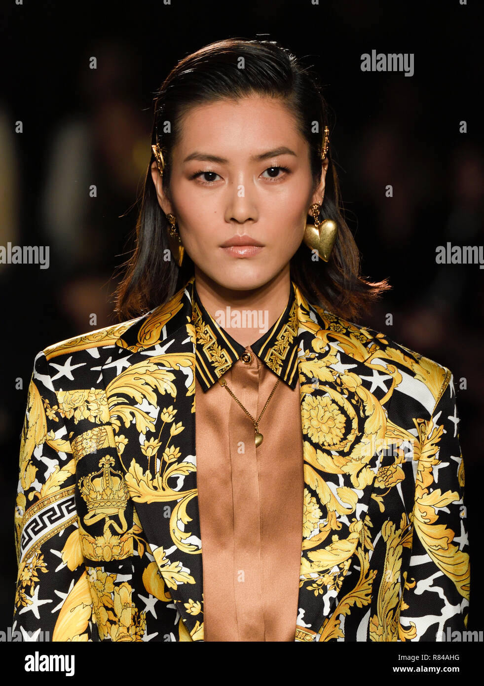 Liu wen catwalk hi-res stock photography and images - Alamy