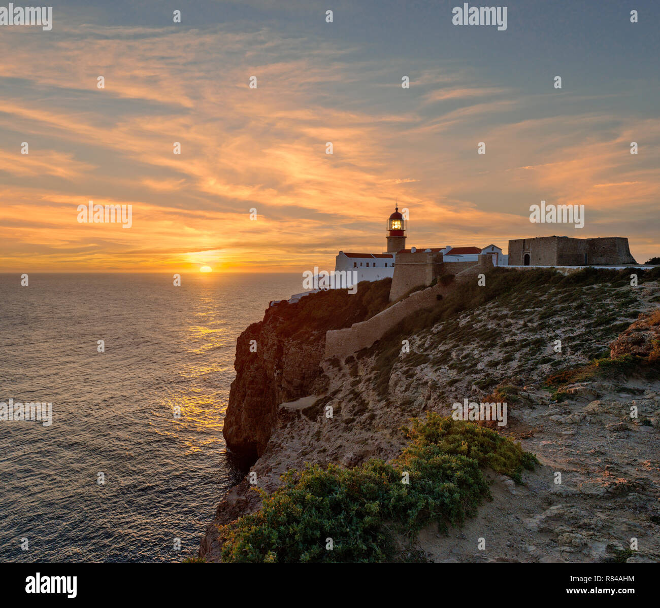 Cabo de Sao Vicente lighthouse at sunset, the Algarve, Portugal Stock ...