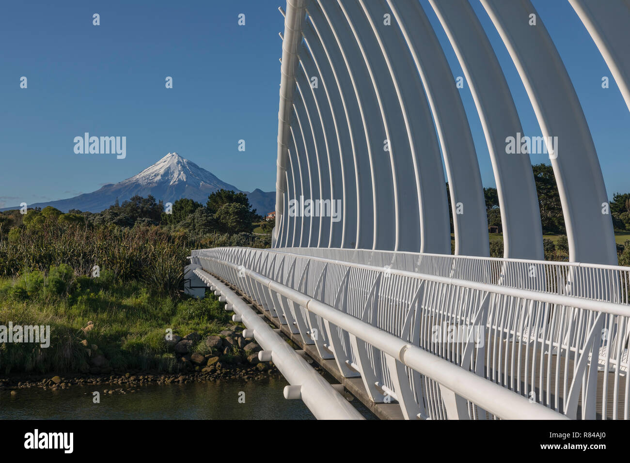 Mount Taranaki, Te Rewa Rewa Bridge, New Plymouth, North Island, New ...