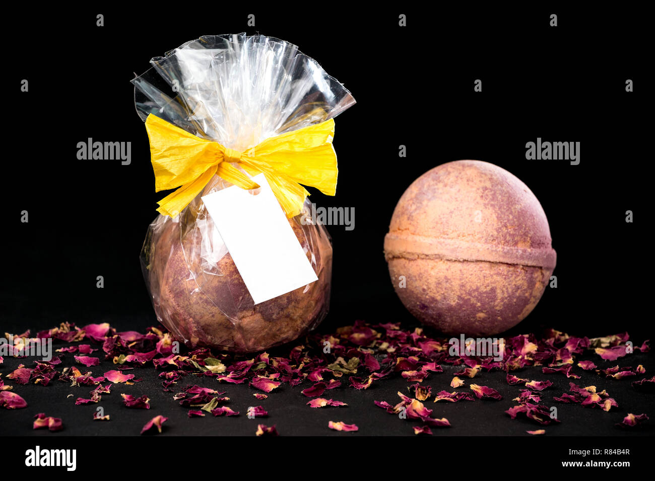 Chocolate bath hi-res stock photography and images - Alamy