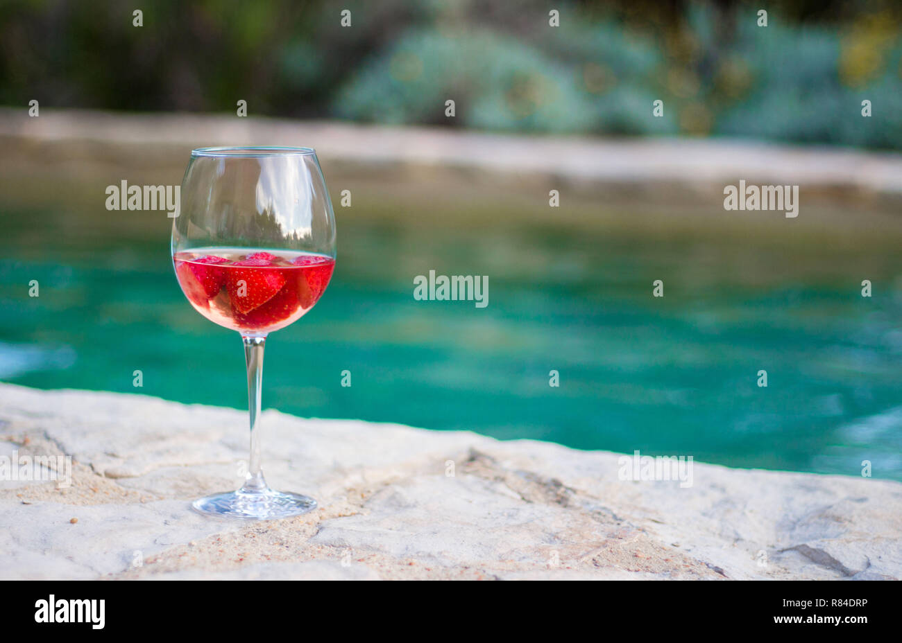 Rose wine swimming pool hi-res stock photography and images - Alamy