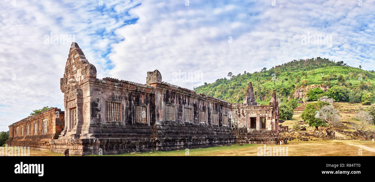 The temple vat phou hi-res stock photography and images - Alamy