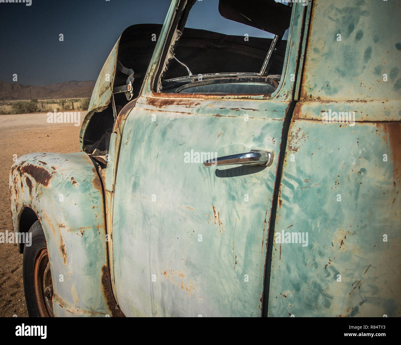 Old. rusten cars Stock Photo - Alamy