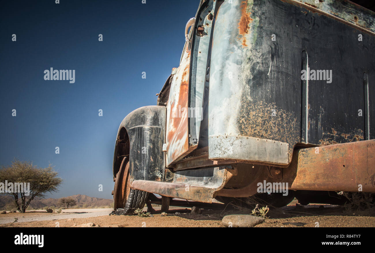Old. rusten cars Stock Photo - Alamy