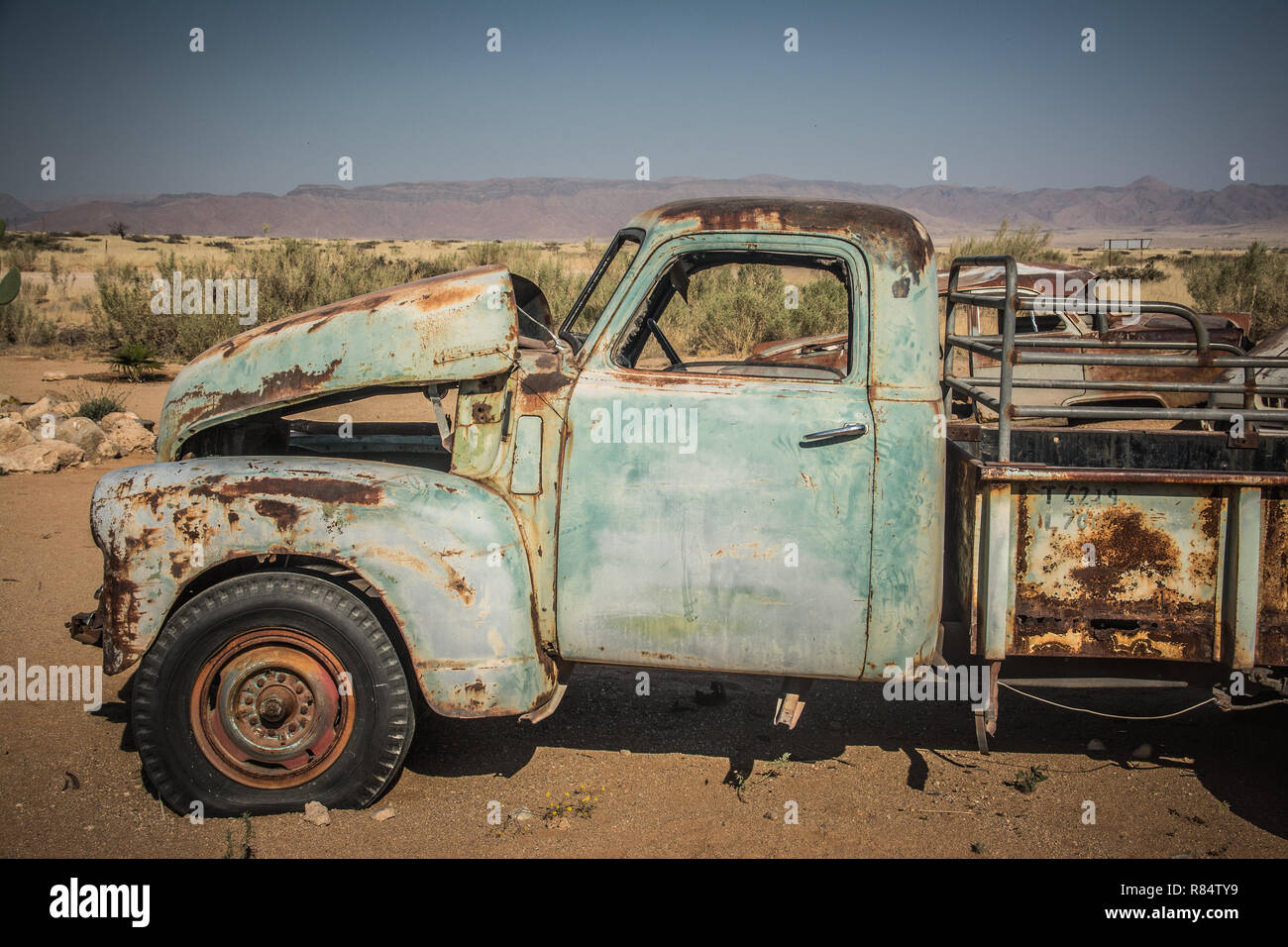 Old. rusten cars Stock Photo - Alamy