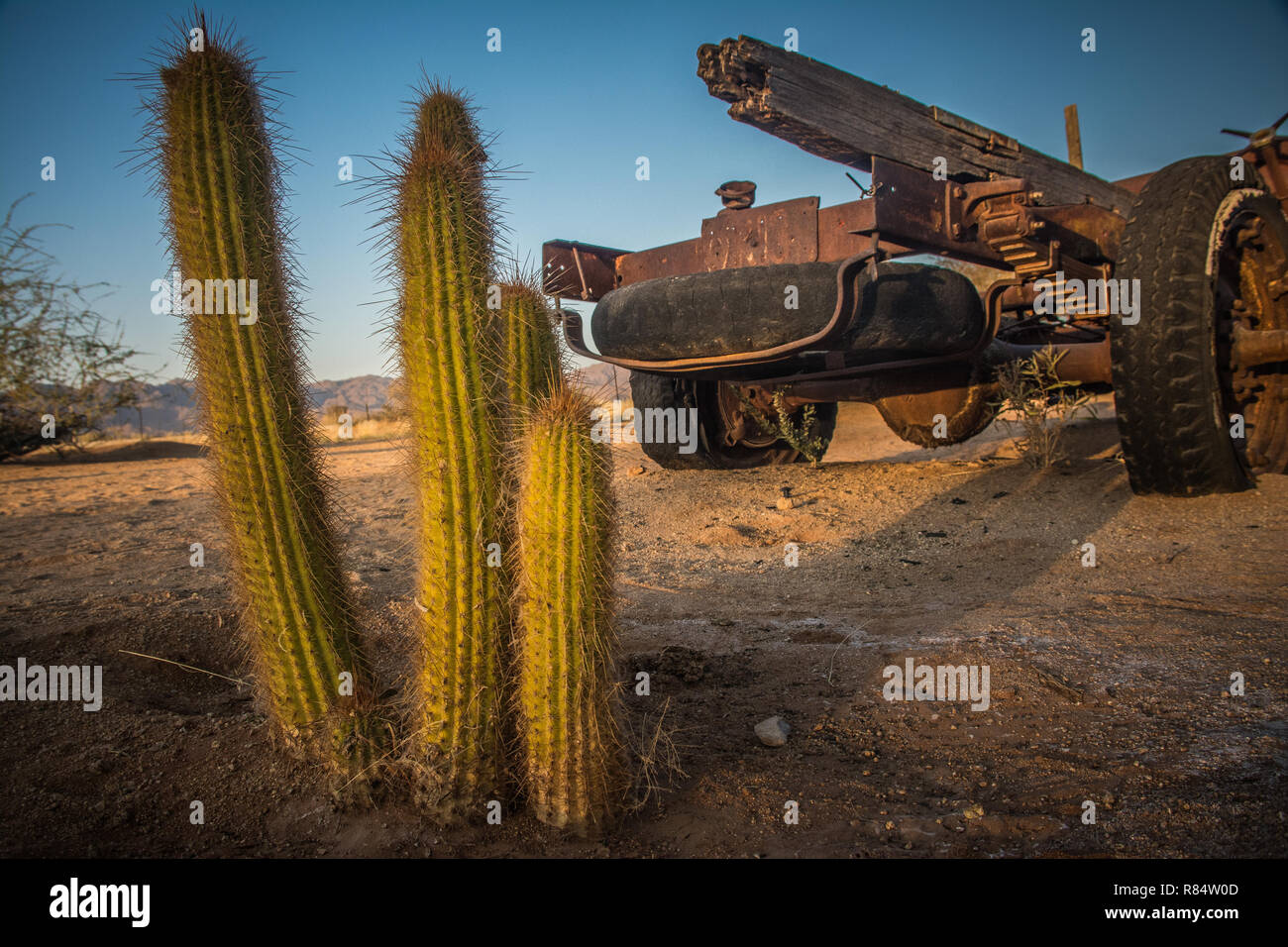 Old. rusten cars Stock Photo - Alamy
