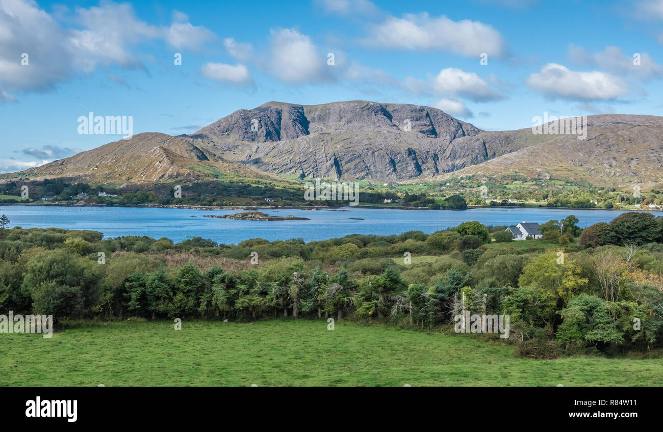 Spectacular scenery along the Ring of Beara, relatively unexplored and ...