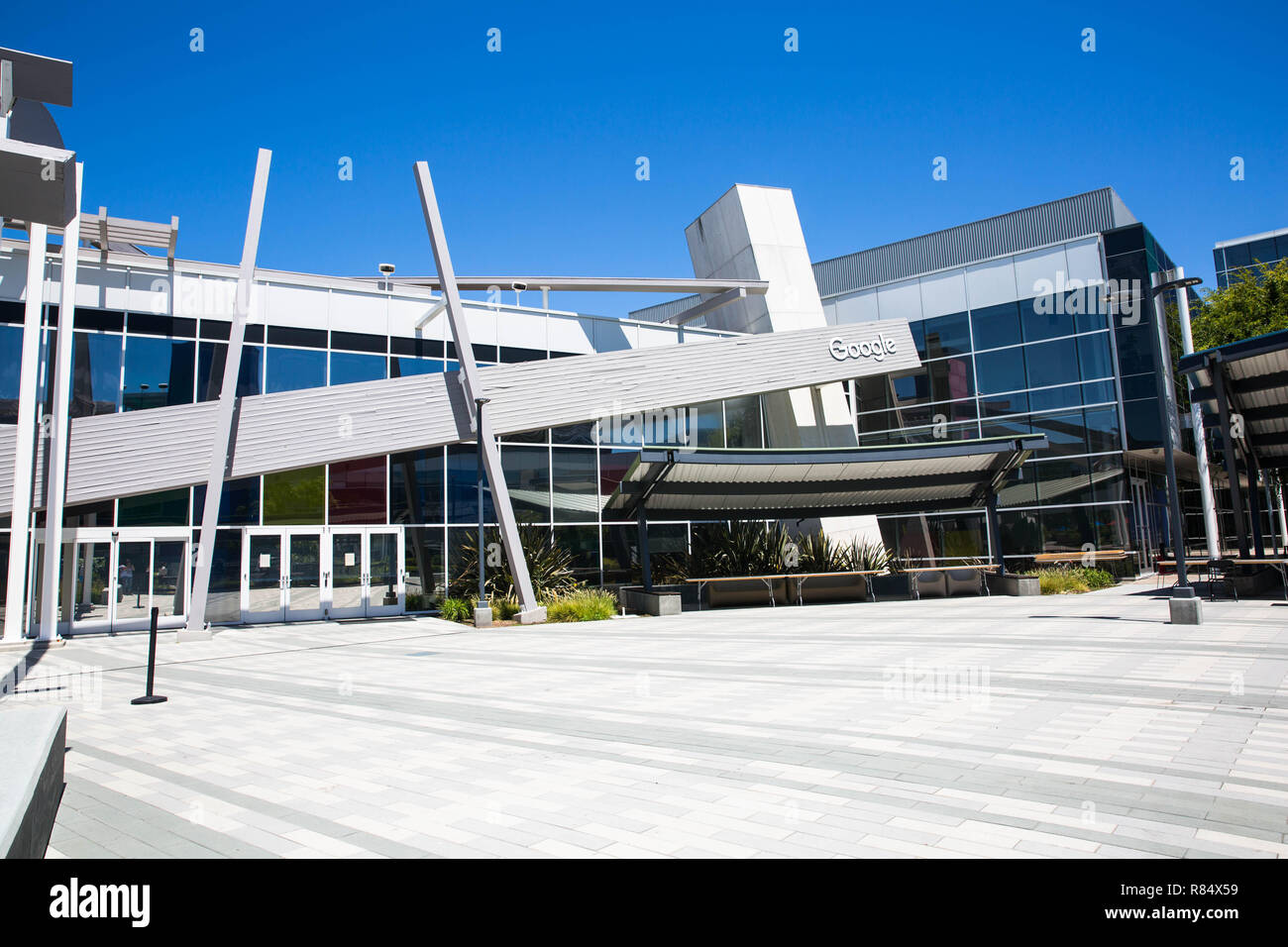 Mountain View, CA/USA - May 21, 2018: Exterior view of a Googleplex ...
