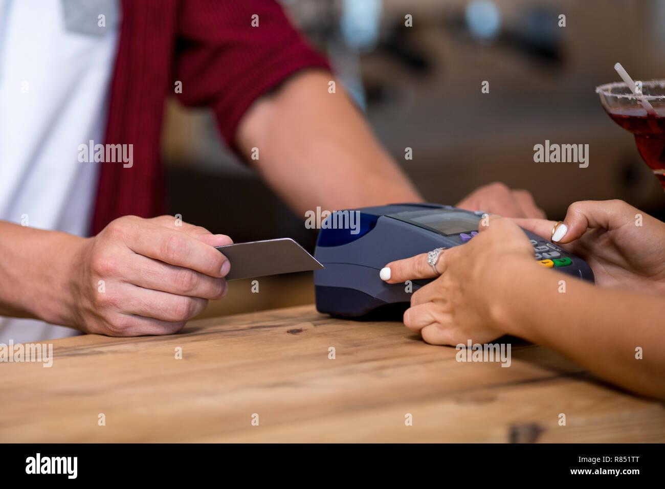 Pay coffee credit card hi-res stock photography and images - Alamy