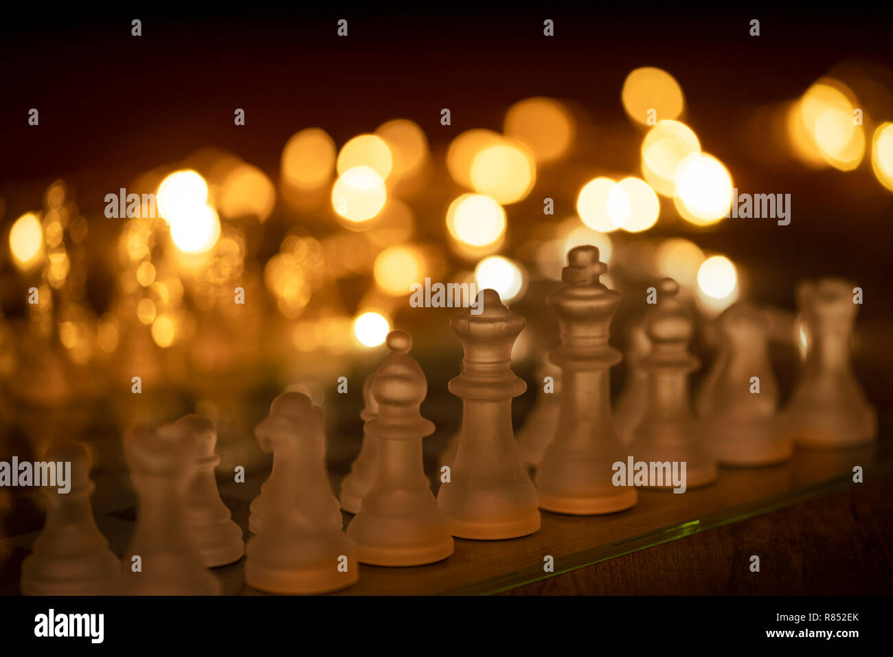 Glass chess board chess pieces hi-res stock photography and images - Alamy
