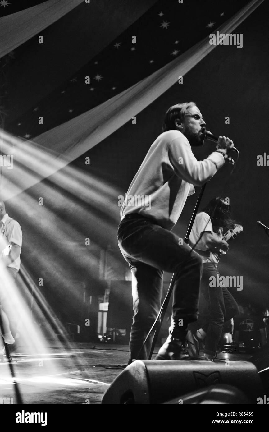 Joe talbot idles singer hi-res stock photography and images - Alamy