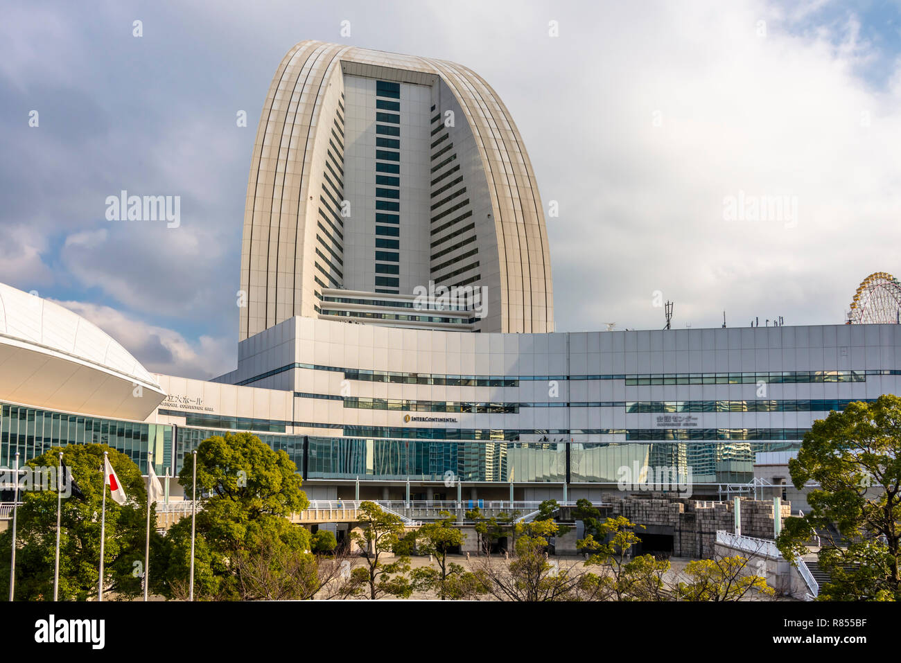 Intercontinental Grand Hotel buildings at Minato Mirai Yokohama ...