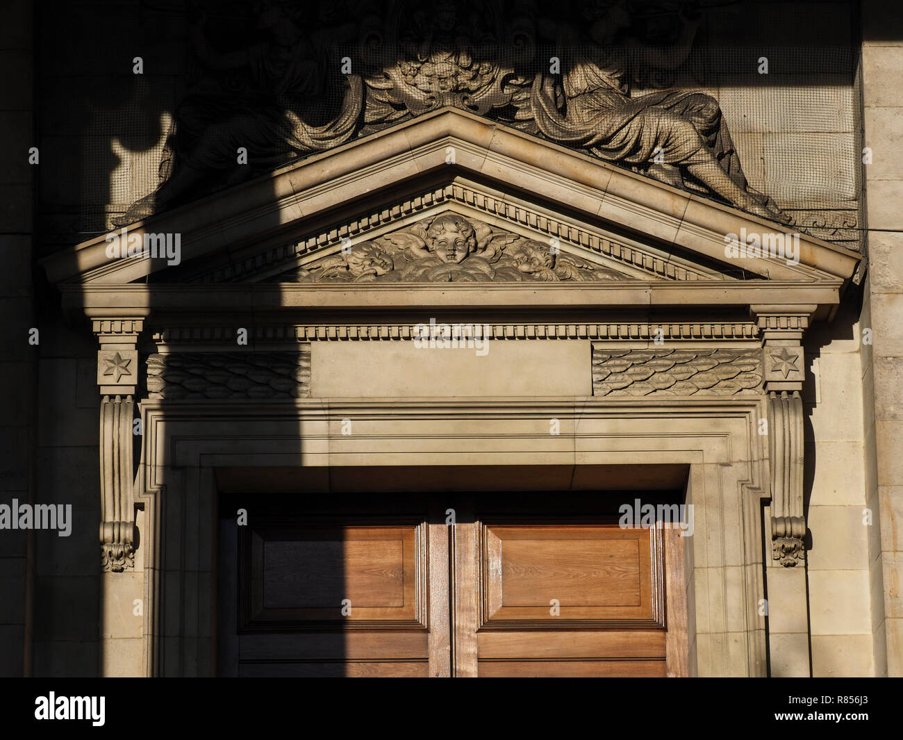 Holy Trinity Brompton Stock Photo - Alamy